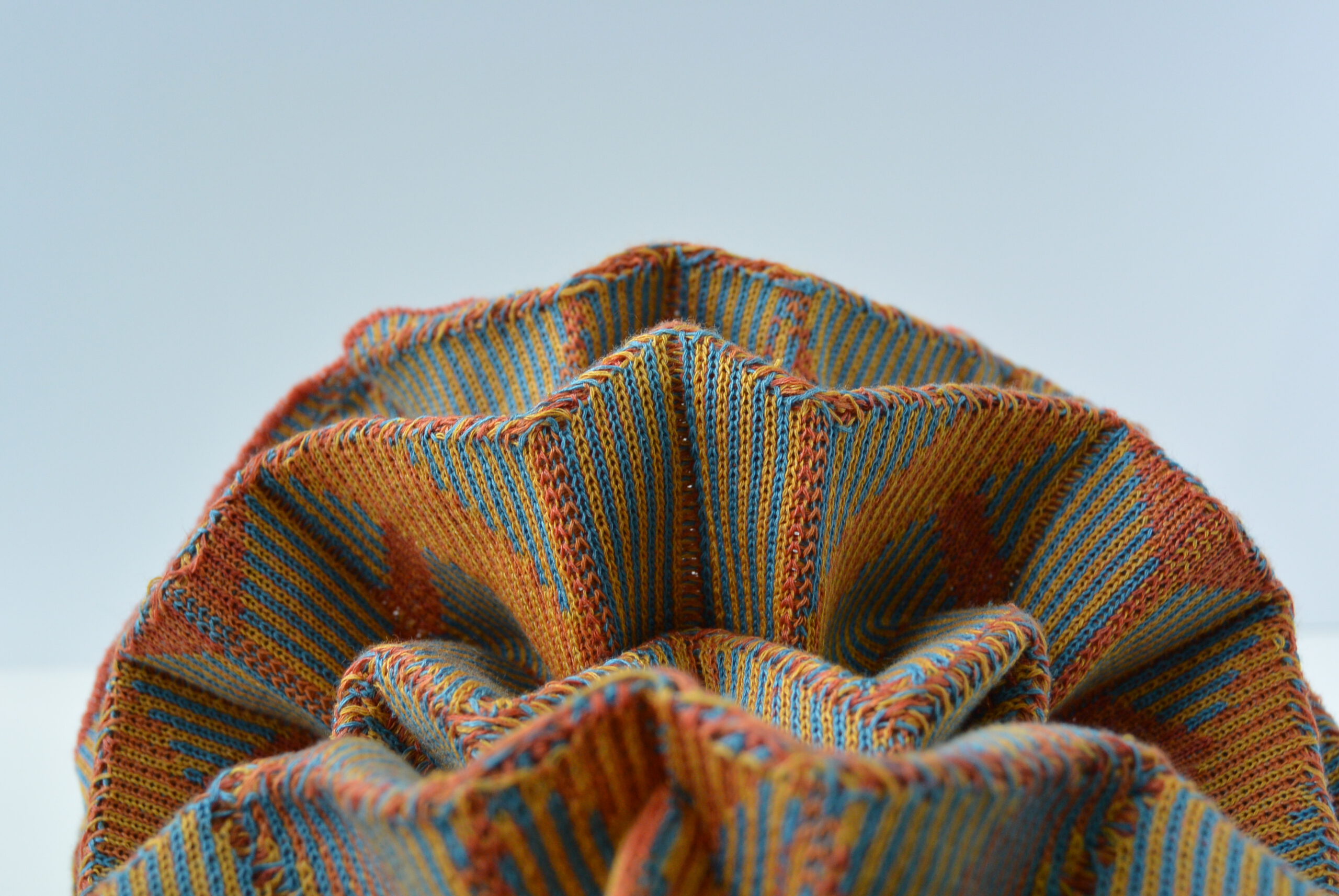 Materiality of Origami – Jipke Lezwijn